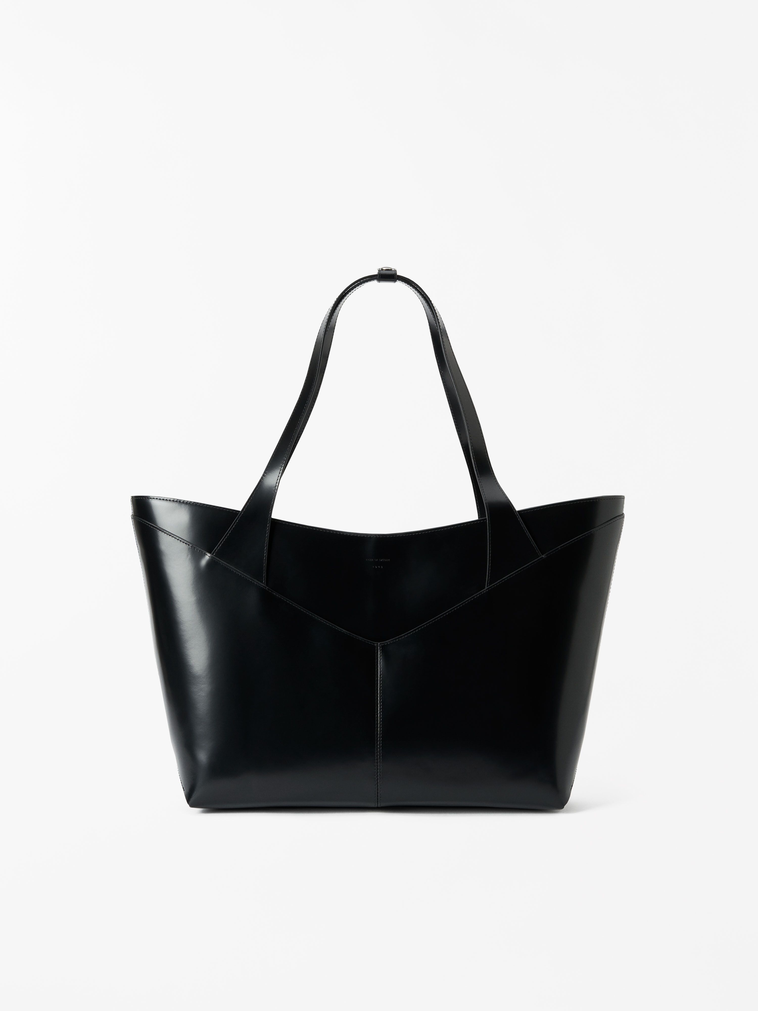 Bags - Discover this season's bags online | Tiger of Sweden